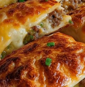 cheesy beef puff pastry pockets – RecipeLink